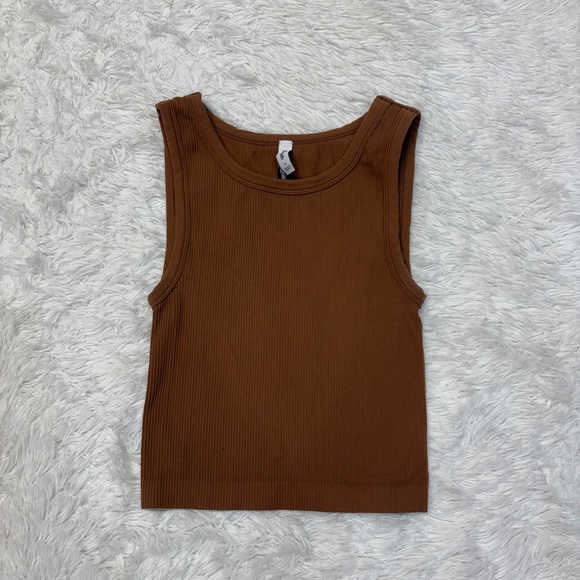 Aritzia | Tops | Aritzia Sundeh Seamless Ribbed Tank Top Brown | Poshmark